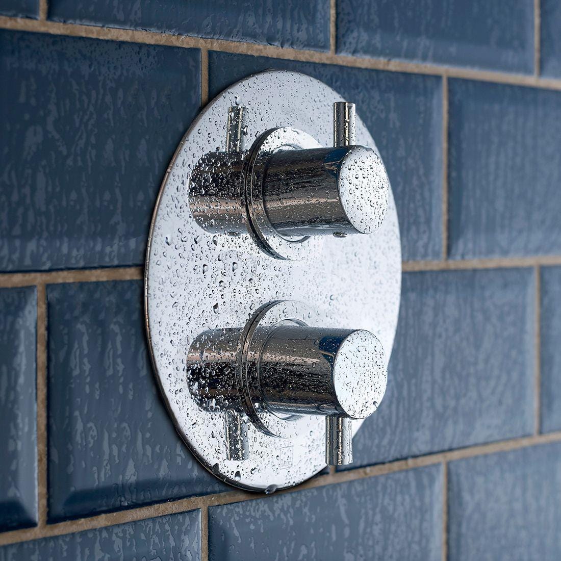 Vado Celsius 2 Outlet Round Thermostatic Shower Valve in High Shine Po ...